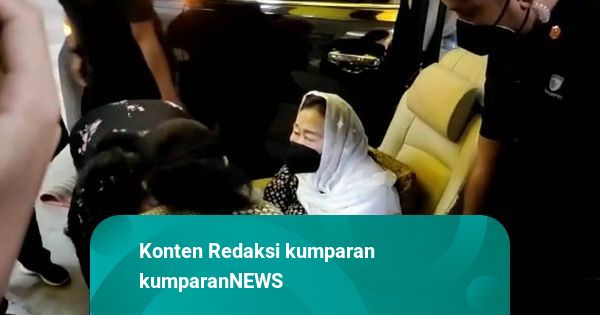 Istri Gus Dur Besuk David, Korban Penganiayaan Mario Dandy, di Mayapada ... Istri Gus Dur Besuk David, Korban Penganiayaan Mario Dandy, di Mayapada ...